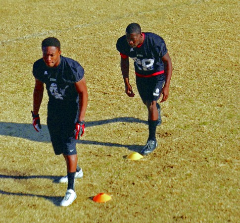 American Football Monthly - Defensive Back Attack Force