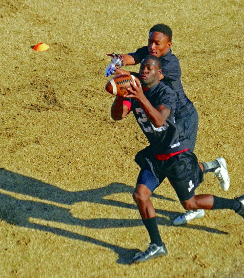 American Football Monthly - Defensive Back Attack Force