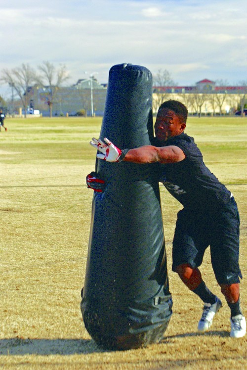 American Football Monthly - Defensive Back Attack Force