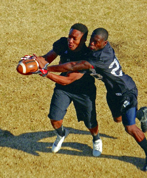 American Football Monthly - Defensive Back Attack Force