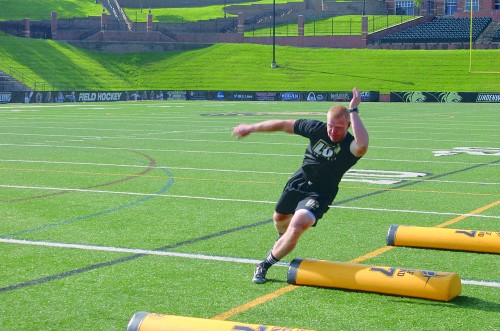 American Football Monthly - Tackling Drills Without Pads